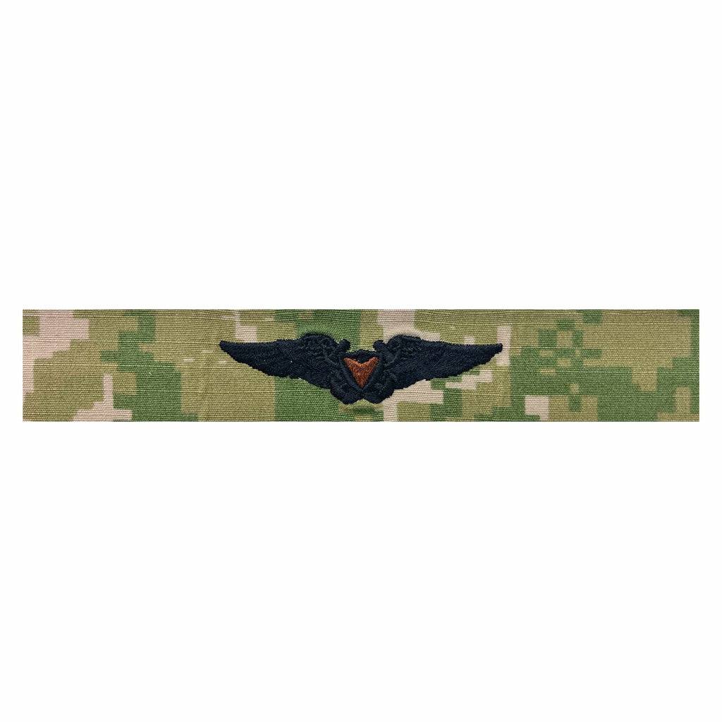 Navy Embroidered Badge: Aerial Vehicle Operator - Woodland Digital NWU ...